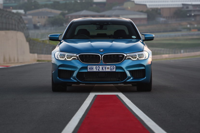 [Video] BMW M5 vs Hellcat vs Trackhawk Drag Race - BMW.SG | BMW ...