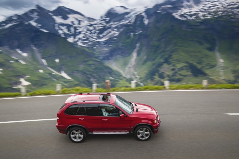 [Photos] The iconic BMW X5 4.6is in Imola Red - BMW.SG | BMW Singapore ...