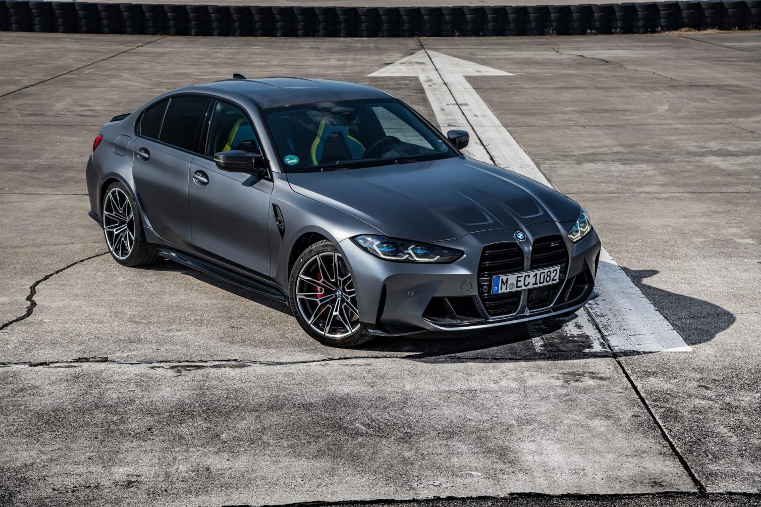[Video] Standard BMW M3 Dares Lexus RCF Track Edition - BMW.SG