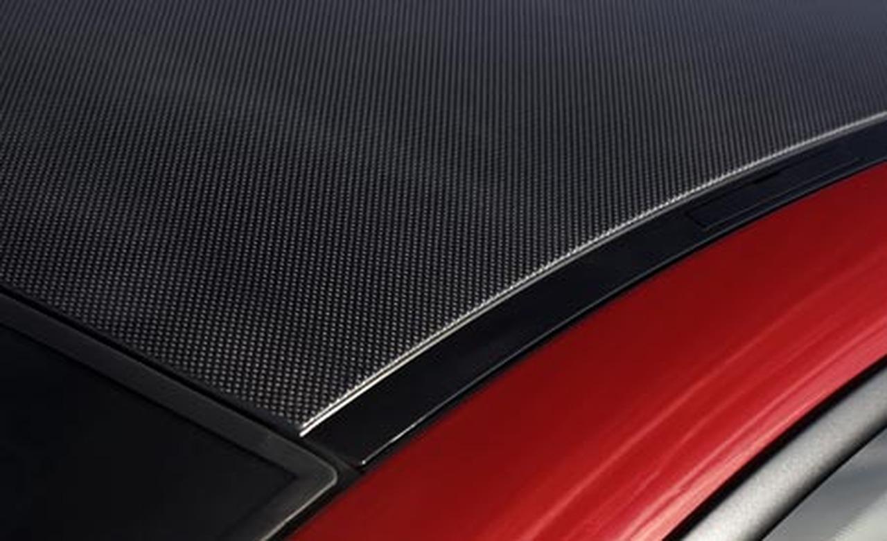 BMW M340i sedan and M440i to offer Carbon Fibre Roof