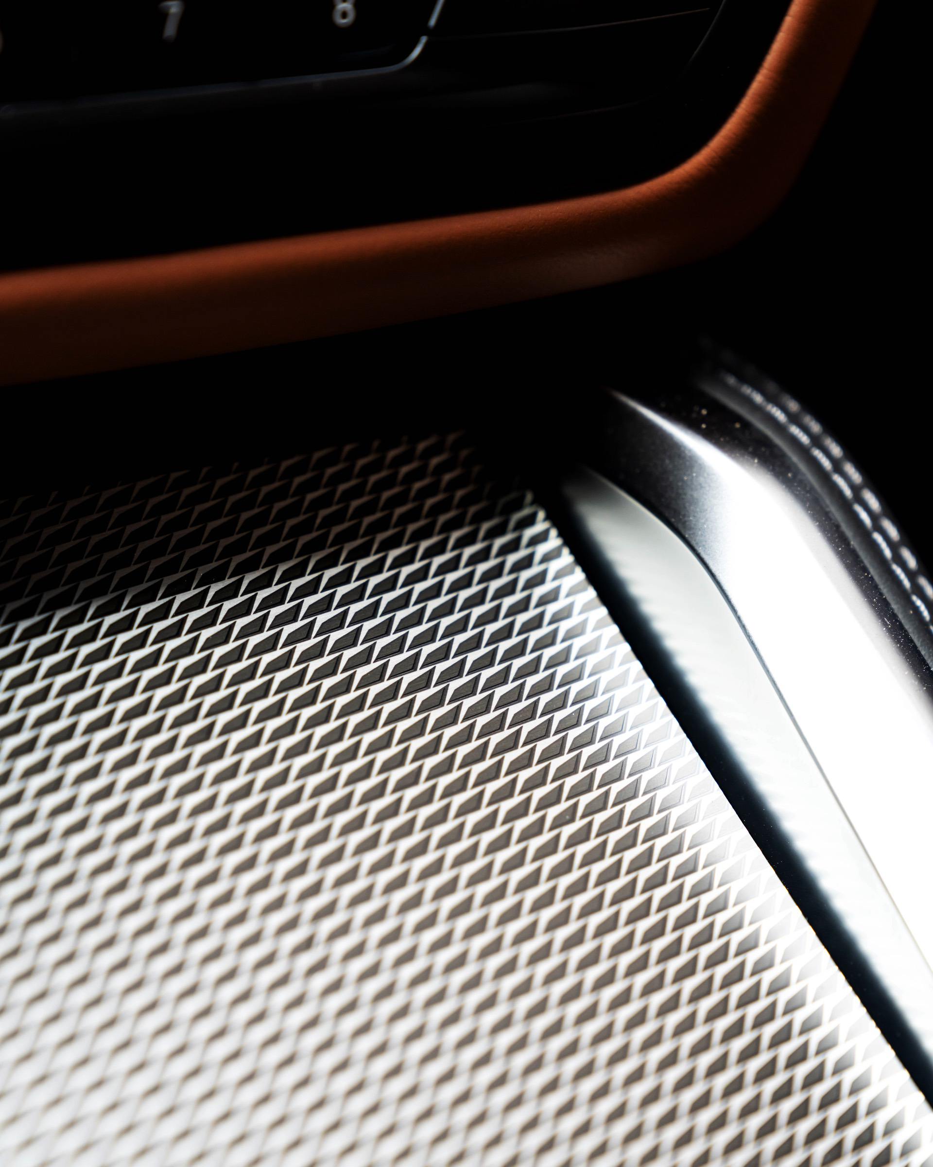 See the G80 BMW M3 give a stunning look in Aventurine Red - BMW.SG