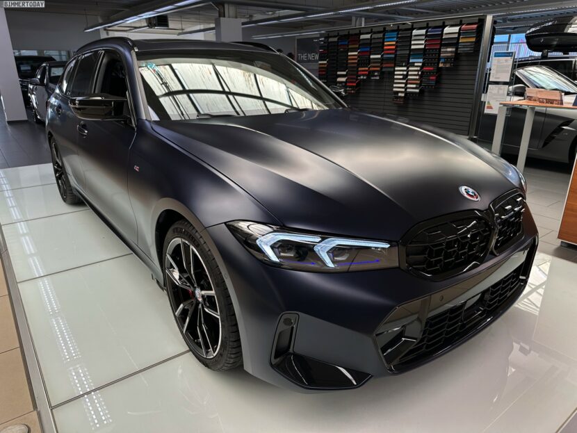 BMW M340i Touring Makes Loud Revs with its Titanium Exhaust