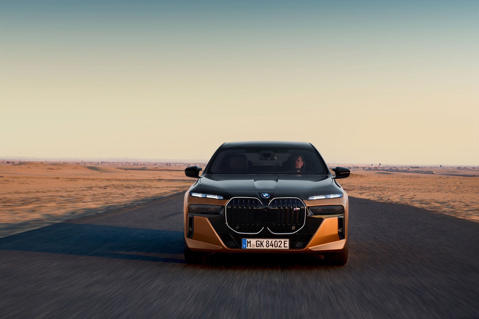 The Future of Electric Cars: BMW i7 M70 - BMW Singapore