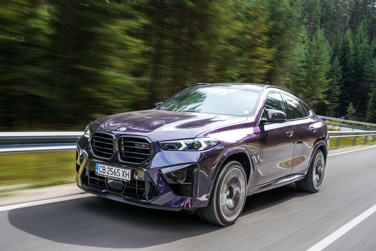 2024 BMW X6 M: Techno Violet Meets Future Tech