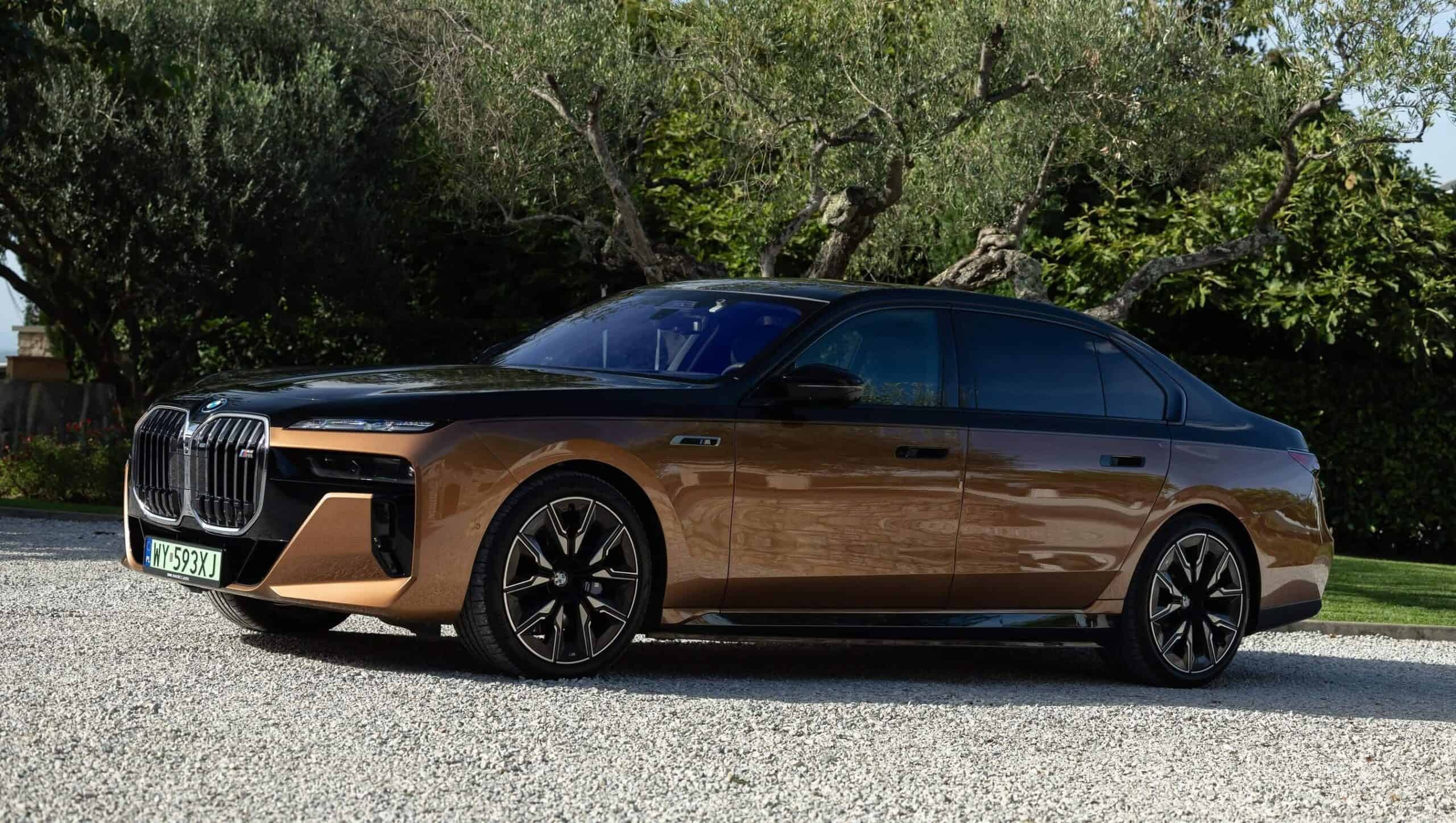 Exploring BMW i7 M70: Electrifying M Performance - BMW