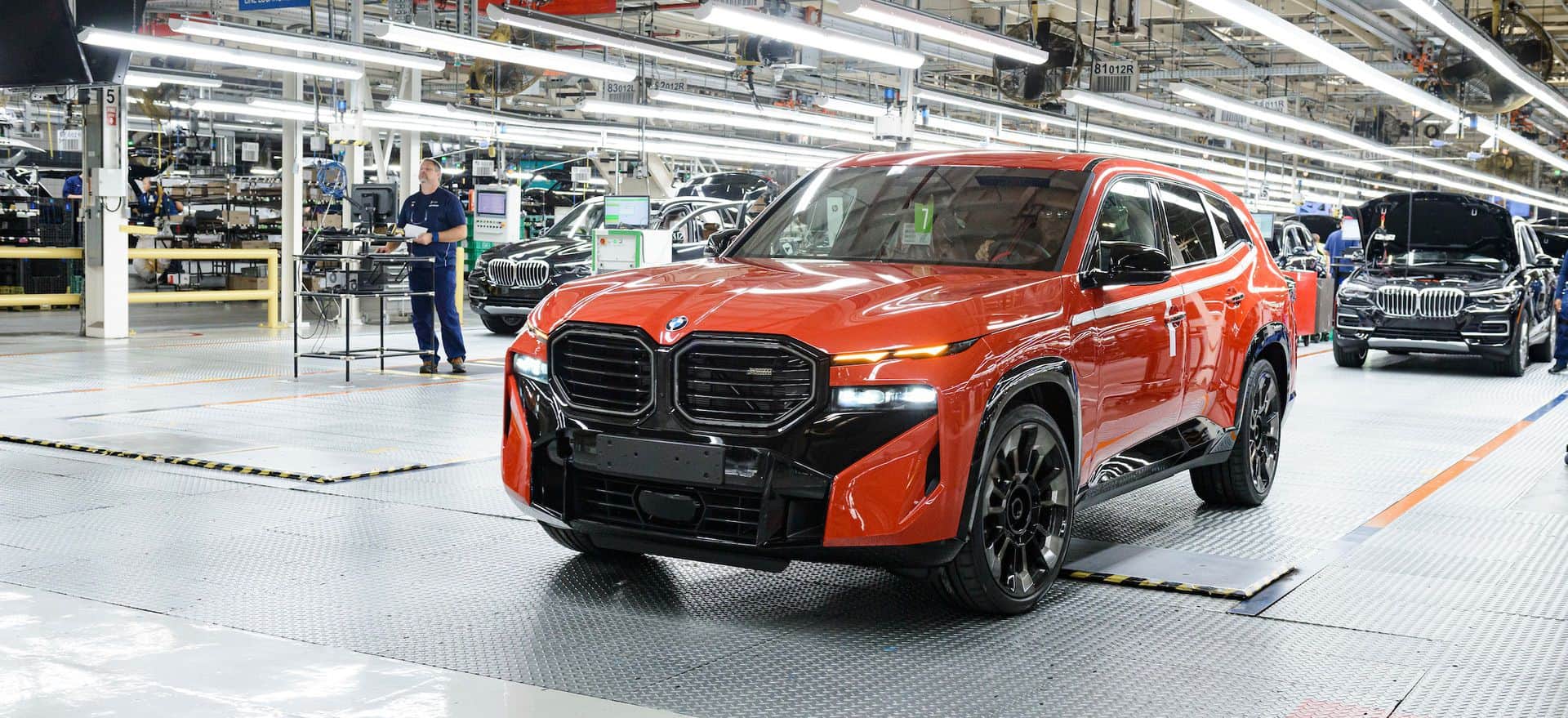 BMW Partners with Figure for Humanoid Robots - BMW Singapore