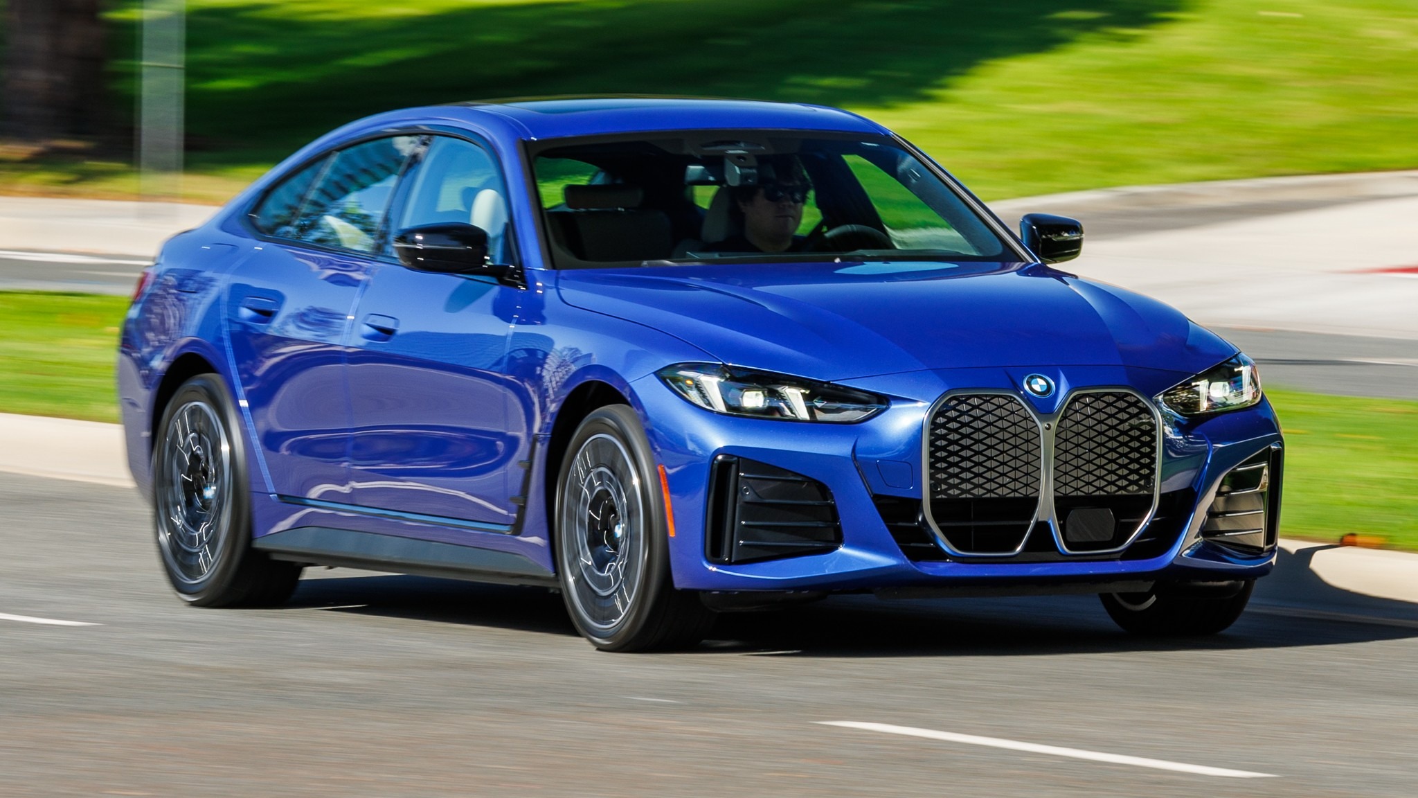 2026 BMW i4 EV Impresses With A 601hp Punch In Sharp Guise GT - BMW.SG ...