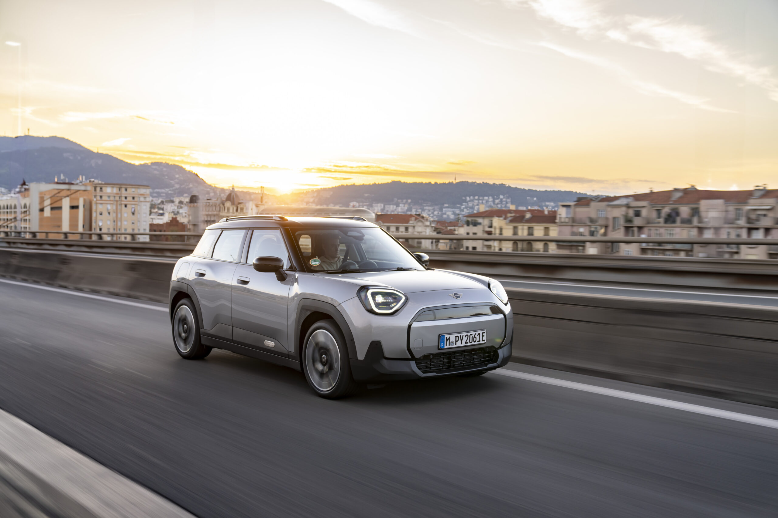 MINI Aceman Packs Room And Punch Into A Compact Electric Form - BMW.SG ...